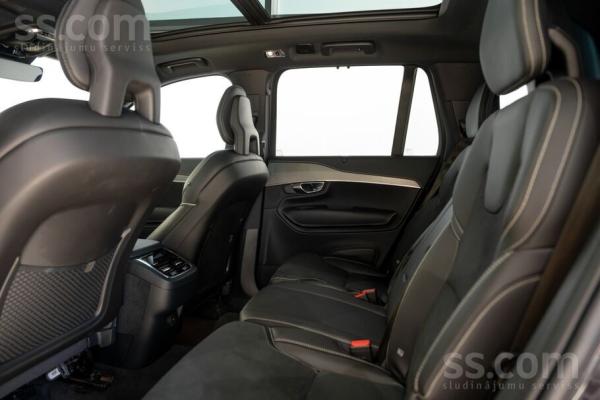 Melns Volvo XC90 2021 Rīga, ar dzinēja tilpumu 2.00 L un nobraukumu 52 tūkst. km par 45900 €, foto 6 vietnē AUTOMOTO.COM.LV