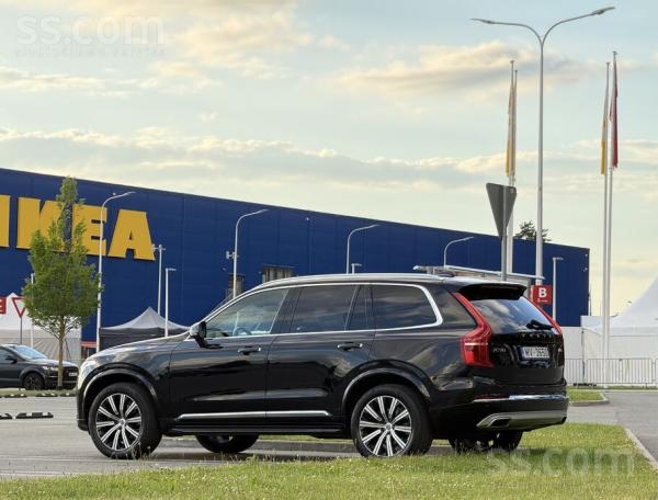 Melns Volvo XC90 2021 Rīga, ar dzinēja tilpumu 2.00 L un nobraukumu 99 tūkst. km par 36500 €, foto 4 vietnē AUTOMOTO.COM.LV