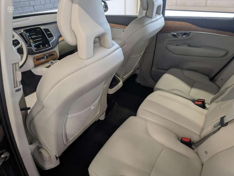 Melns Volvo XC90 2021 Kauņa, ar dzinēja tilpumu 1.97 L un nobraukumu 101 tūkst. km par 34900 €, foto 11 vietnē AUTOMOTO.COM.LV