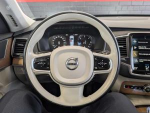 Melns Volvo XC90 2021 Kauņa, ar dzinēja tilpumu 1.97 L un nobraukumu 101 tūkst. km par 34900 €, foto 17 vietnē AUTOMOTO.COM.LV