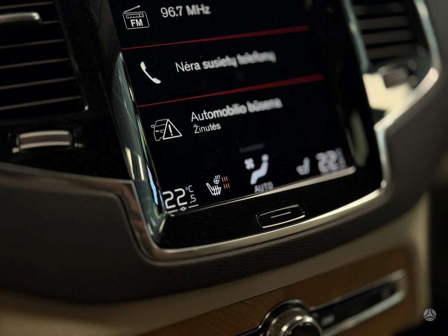 Black Volvo XC90 2021 in Klaipeda, with an engine capacity of 1.97 L and mileage of 142 thousand km for 27900 €, photo 12 on AUTOMOTO.COM.LV