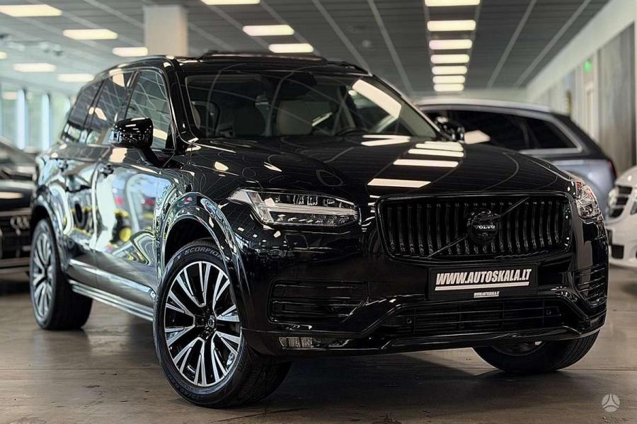 Black Volvo XC90 2021 in Klaipeda, with an engine capacity of 1.97 L and mileage of 142 thousand km for 27900 €, photo 14 on AUTOMOTO.COM.LV