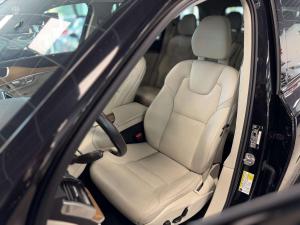 Black Volvo XC90 2021 in Klaipeda, with an engine capacity of 1.97 L and mileage of 142 thousand km for 27900 €, photo 19 on AUTOMOTO.COM.LV