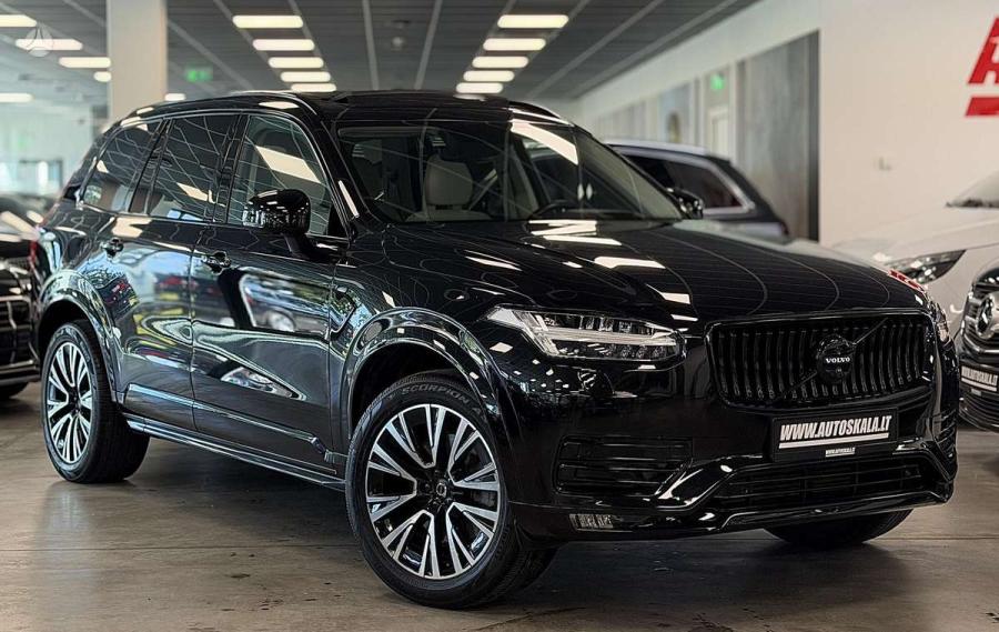 Black Volvo XC90 2021 in Klaipeda, with an engine capacity of 1.97 L and mileage of 142 thousand km for 27900 €, photo 26 on AUTOMOTO.COM.LV
