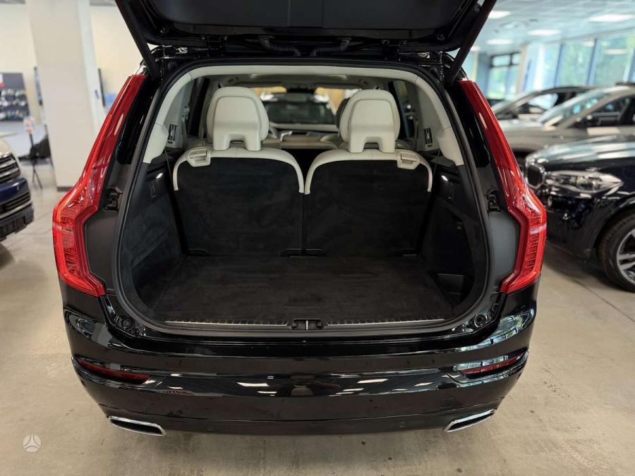 Black Volvo XC90 2021 in Klaipeda, with an engine capacity of 1.97 L and mileage of 142 thousand km for 27900 €, photo 35 on AUTOMOTO.COM.LV
