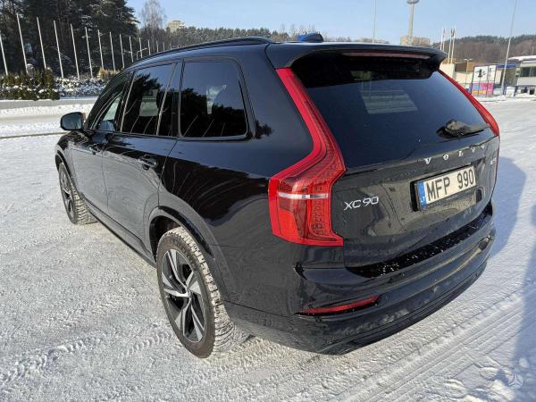 Melns Volvo XC90 2022 Viļņa, ar dzinēja tilpumu 1.97 L un nobraukumu 47 tūkst. km par 47000 €, foto 4 vietnē AUTOMOTO.COM.LV