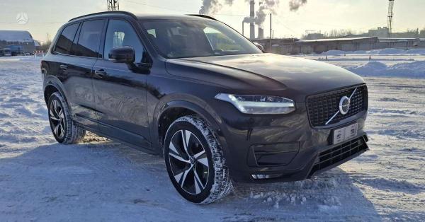 Black Volvo XC90 2022 in Panevezys, with an engine capacity of 1.97 L and mileage of 255 thousand km for 28400 €, photo 6 on AUTOMOTO.COM.LV