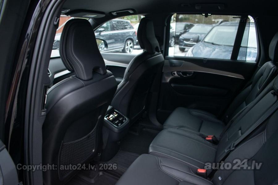 Black Volvo XC90 2022 in Tallinn, with an engine capacity of 2.00 L and mileage of 84 thousand km for 49990 €, photo 4 on AUTOMOTO.COM.LV