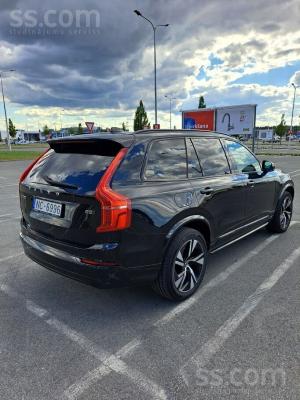 Melns Volvo XC90 2022 Rīga, ar dzinēja tilpumu 2.00 L un nobraukumu 98 tūkst. km par 40900 €, foto 5 vietnē AUTOMOTO.COM.LV