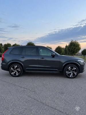 Melns Volvo XC90 2022 Kauņa, ar dzinēja tilpumu 1.97 L un nobraukumu 116 tūkst. km par 37900 €, foto 3 vietnē AUTOMOTO.COM.LV
