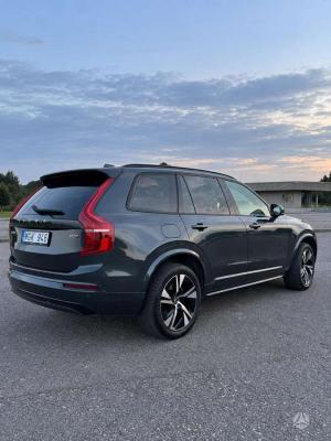 Melns Volvo XC90 2022 Kauņa, ar dzinēja tilpumu 1.97 L un nobraukumu 116 tūkst. km par 37900 €, foto 4 vietnē AUTOMOTO.COM.LV