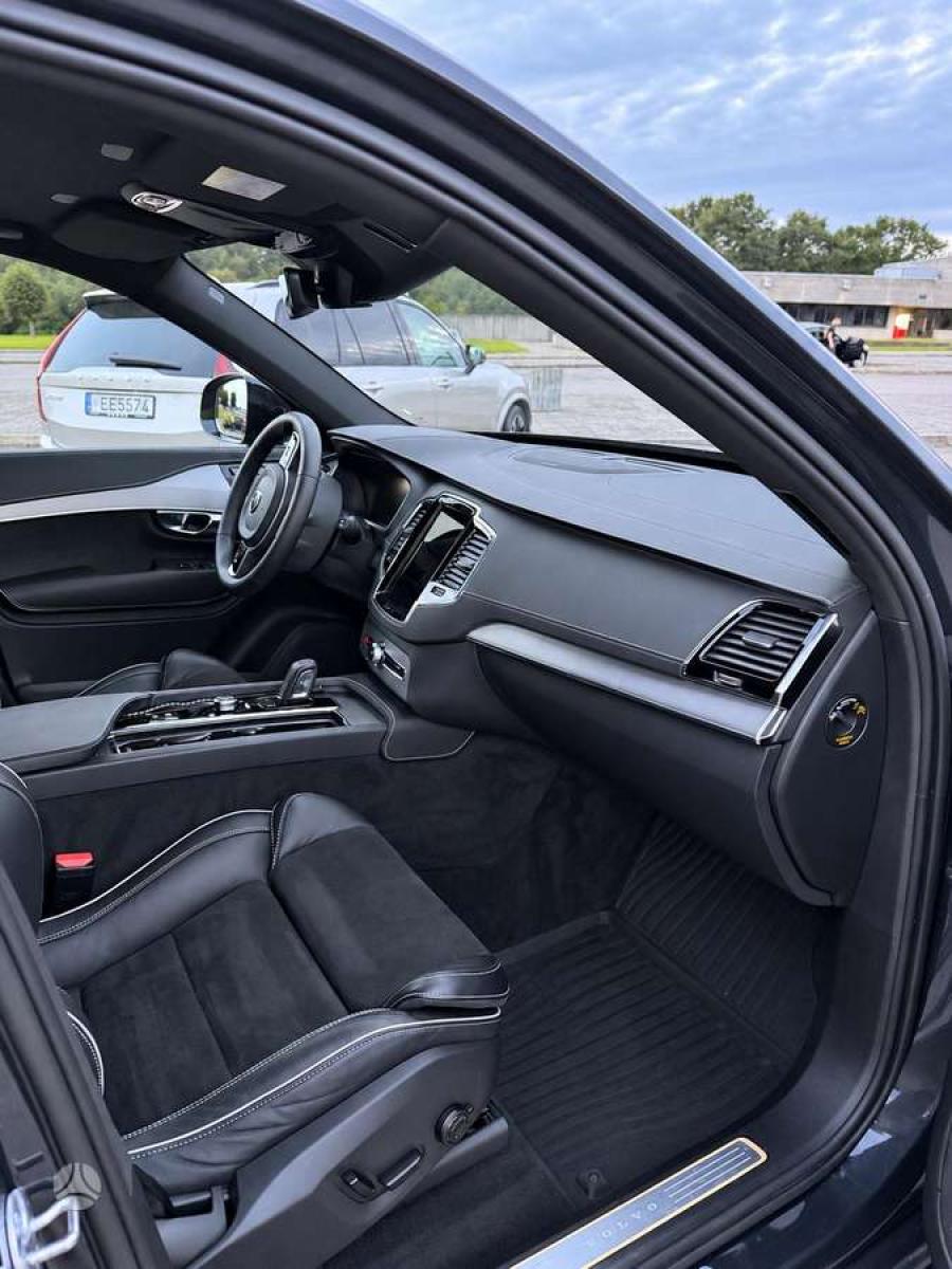 Melns Volvo XC90 2022 Kauņa, ar dzinēja tilpumu 1.97 L un nobraukumu 116 tūkst. km par 37900 €, foto 11 vietnē AUTOMOTO.COM.LV