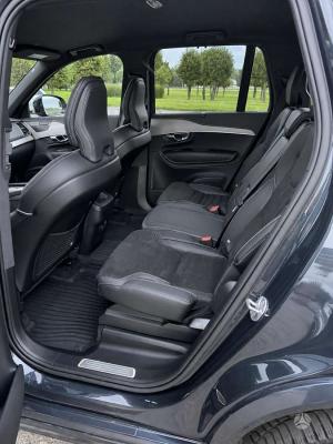 Melns Volvo XC90 2022 Kauņa, ar dzinēja tilpumu 1.97 L un nobraukumu 116 tūkst. km par 37900 €, foto 16 vietnē AUTOMOTO.COM.LV