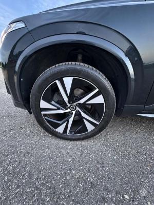 Melns Volvo XC90 2022 Kauņa, ar dzinēja tilpumu 1.97 L un nobraukumu 116 tūkst. km par 37900 €, foto 18 vietnē AUTOMOTO.COM.LV