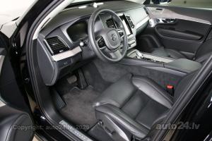 Black Volvo XC90 2022 in Parnu, with an engine capacity of 2.00 L and mileage of 18 thousand km for 59990 €, photo 9 on AUTOMOTO.COM.LV