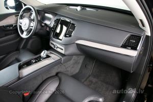 Black Volvo XC90 2022 in Parnu, with an engine capacity of 2.00 L and mileage of 18 thousand km for 59990 €, photo 11 on AUTOMOTO.COM.LV