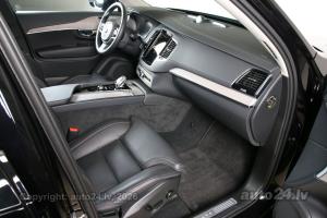 Black Volvo XC90 2022 in Parnu, with an engine capacity of 2.00 L and mileage of 18 thousand km for 59990 €, photo 14 on AUTOMOTO.COM.LV