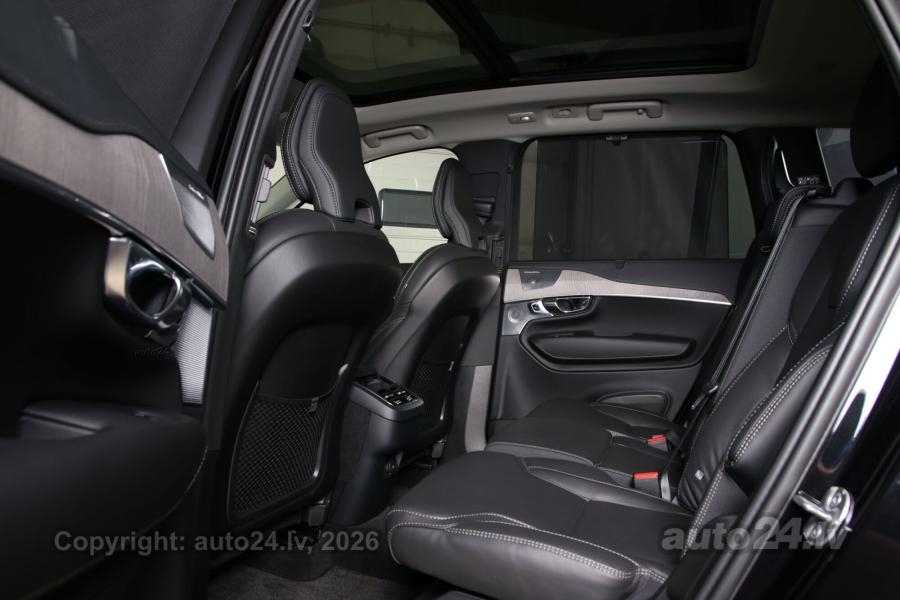 Black Volvo XC90 2022 in Parnu, with an engine capacity of 2.00 L and mileage of 18 thousand km for 59990 €, photo 15 on AUTOMOTO.COM.LV