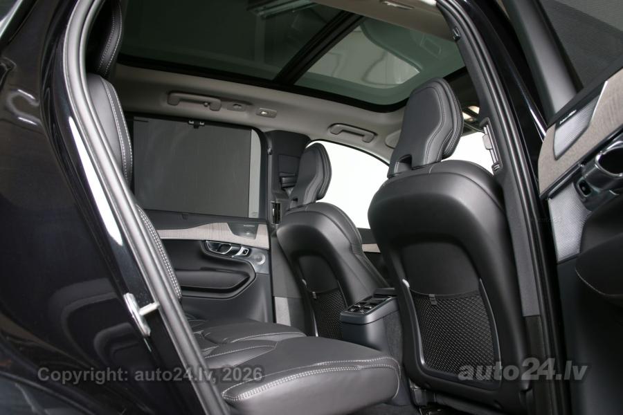 Black Volvo XC90 2022 in Parnu, with an engine capacity of 2.00 L and mileage of 18 thousand km for 59990 €, photo 16 on AUTOMOTO.COM.LV