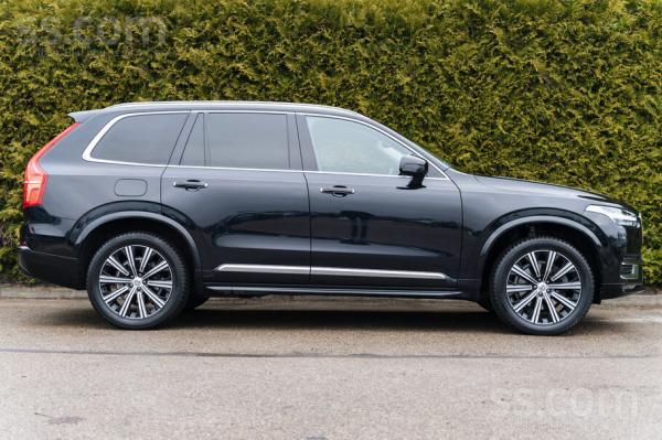 Melns Volvo XC90 2023 Rīga, ar dzinēja tilpumu 2.00 L un nobraukumu 91 tūkst. km par 48900 €, foto 4 vietnē AUTOMOTO.COM.LV