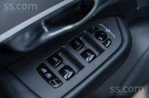 Melns Volvo XC90 2023 Rīga, ar dzinēja tilpumu 2.00 L un nobraukumu 91 tūkst. km par 48900 €, foto 13 vietnē AUTOMOTO.COM.LV