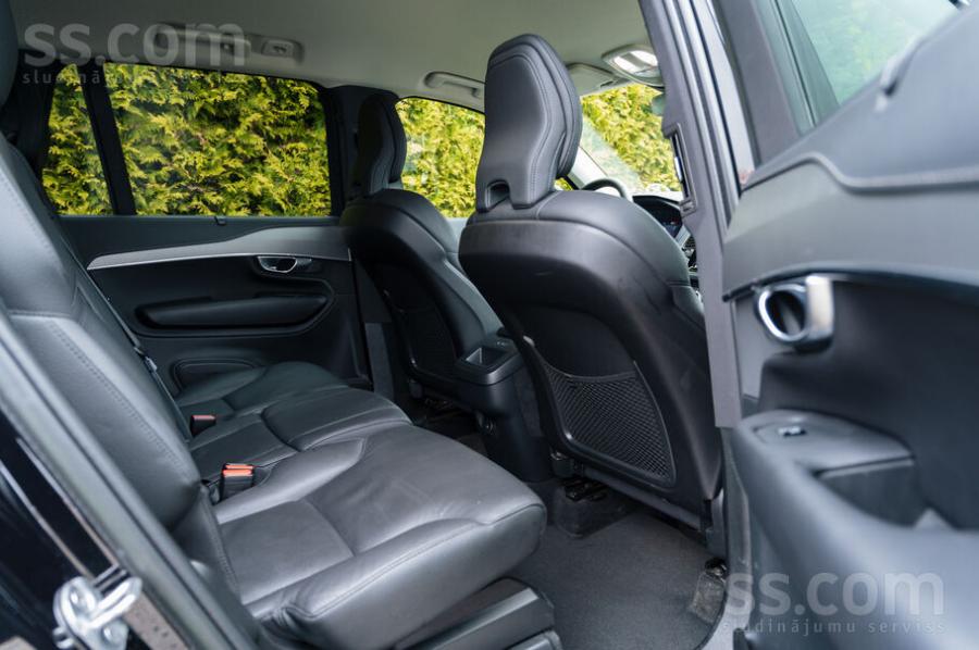 Melns Volvo XC90 2023 Rīga, ar dzinēja tilpumu 2.00 L un nobraukumu 91 tūkst. km par 48900 €, foto 17 vietnē AUTOMOTO.COM.LV