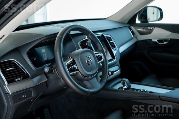 Melns Volvo XC90 2023 Rīga, ar dzinēja tilpumu 2.00 L un nobraukumu 75 tūkst. km par 48000 €, foto 3 vietnē AUTOMOTO.COM.LV