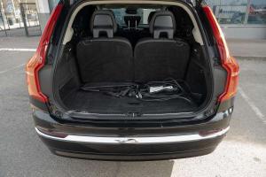 Black Volvo XC90 2023 in Vilnius, with an engine capacity of 1.97 L and mileage of 52 thousand km for 44950 €, photo 18 on AUTOMOTO.COM.LV
