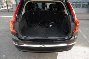 Black Volvo XC90 2023 in Vilnius, with an engine capacity of 1.97 L and mileage of 52 thousand km for 44950 €, photo 19 on AUTOMOTO.COM.LV