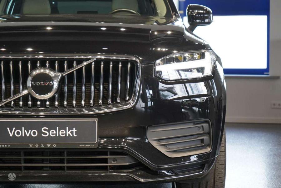 Melns Volvo XC90 2023 Viļņa, ar dzinēja tilpumu 1.97 L un nobraukumu 52 tūkst. km par 41900 €, foto 6 vietnē AUTOMOTO.COM.LV