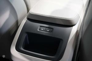 Melns Volvo XC90 2023 Viļņa, ar dzinēja tilpumu 1.97 L un nobraukumu 52 tūkst. km par 41900 €, foto 14 vietnē AUTOMOTO.COM.LV