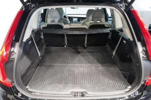 Melns Volvo XC90 2023 Viļņa, ar dzinēja tilpumu 1.97 L un nobraukumu 52 tūkst. km par 41900 €, foto 15 vietnē AUTOMOTO.COM.LV