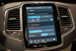 Melns Volvo XC90 2023 Viļņa, ar dzinēja tilpumu 1.97 L un nobraukumu 52 tūkst. km par 41900 €, foto 22 vietnē AUTOMOTO.COM.LV
