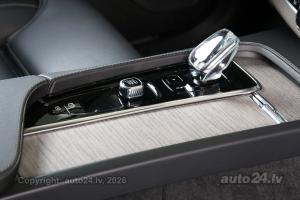 Черный Вольво ХС90 2023 в Пярну, объемом двигателя 2.00 л и пробегом 125 тыс. км за 48990 €, фото 23 на AUTOMOTO.COM.LV