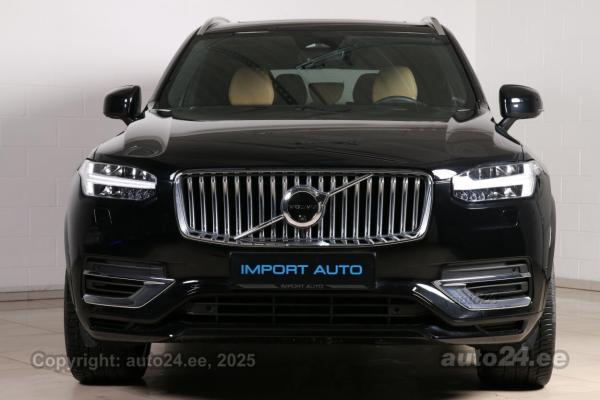 Melns Volvo XC90 2024 Tallina, ar dzinēja tilpumu 2.00 L un nobraukumu 21 tūkst. km par 74990 €, foto 2 vietnē AUTOMOTO.COM.LV