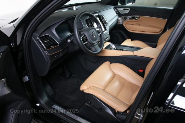 Melns Volvo XC90 2024 Tallina, ar dzinēja tilpumu 2.00 L un nobraukumu 21 tūkst. km par 74990 €, foto 6 vietnē AUTOMOTO.COM.LV