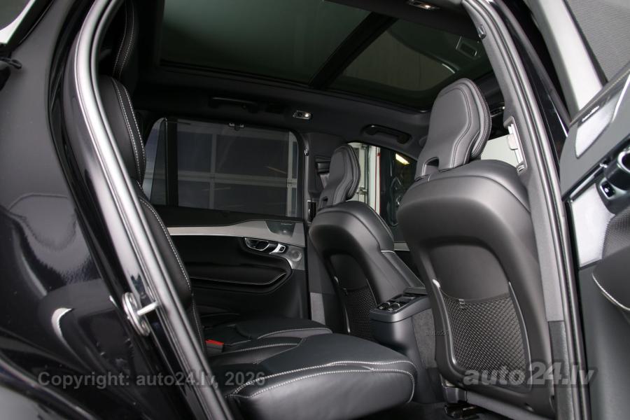 Melns Volvo XC90 2024 Tallina, ar dzinēja tilpumu 2.00 L un nobraukumu 5 tūkst. km par 79990 €, foto 13 vietnē AUTOMOTO.COM.LV