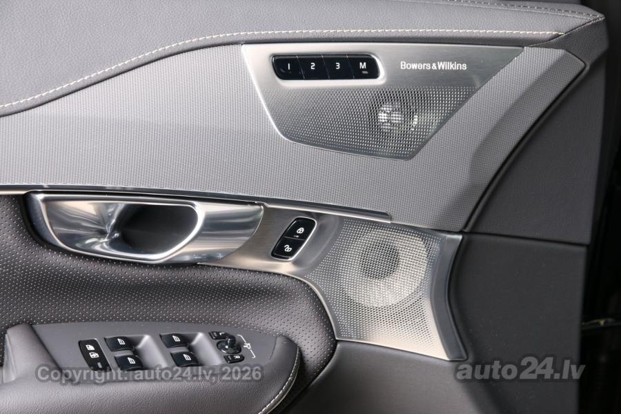 Melns Volvo XC90 2024 Tallina, ar dzinēja tilpumu 2.00 L un nobraukumu 5 tūkst. km par 79990 €, foto 14 vietnē AUTOMOTO.COM.LV