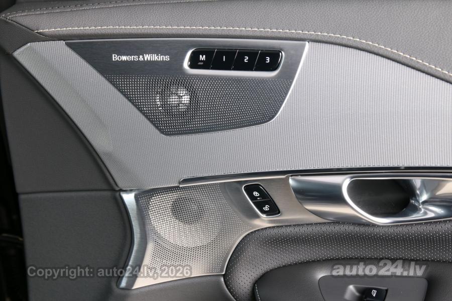 Melns Volvo XC90 2024 Tallina, ar dzinēja tilpumu 2.00 L un nobraukumu 5 tūkst. km par 79990 €, foto 15 vietnē AUTOMOTO.COM.LV