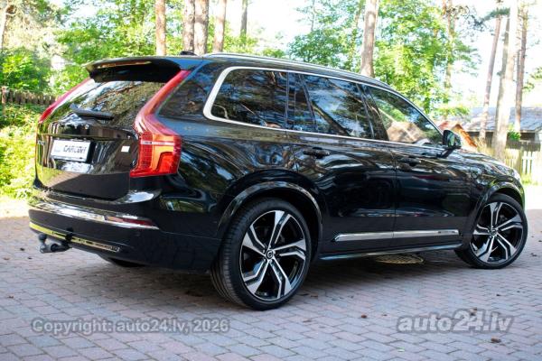 Melns Volvo XC90 2024 Tallina, ar dzinēja tilpumu 2.00 L un nobraukumu 49 tūkst. km par 64990 €, foto 2 vietnē AUTOMOTO.COM.LV