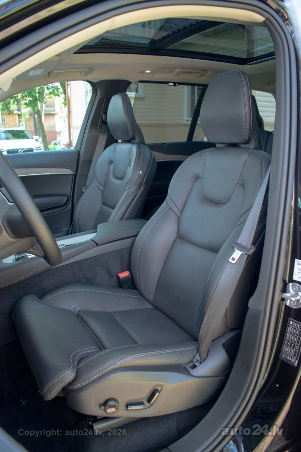 Melns Volvo XC90 2024 Tallina, ar dzinēja tilpumu 2.00 L un nobraukumu 49 tūkst. km par 64990 €, foto 10 vietnē AUTOMOTO.COM.LV