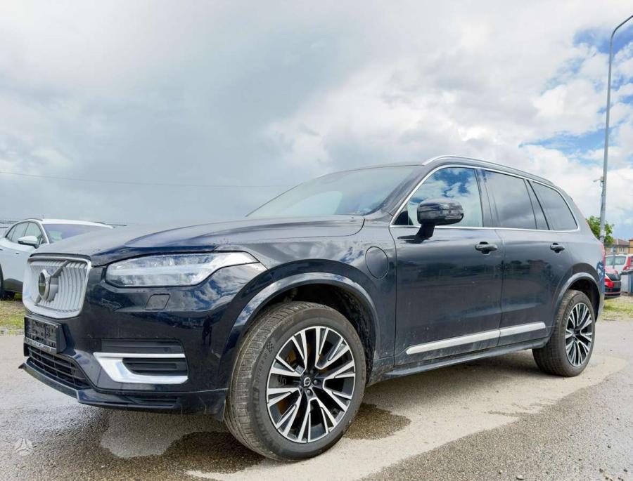 Melns Volvo XC90 2024 Šauļi, ar dzinēja tilpumu 1.97 L un nobraukumu 29 tūkst. km par 38950 €, foto 1 vietnē AUTOMOTO.COM.LV