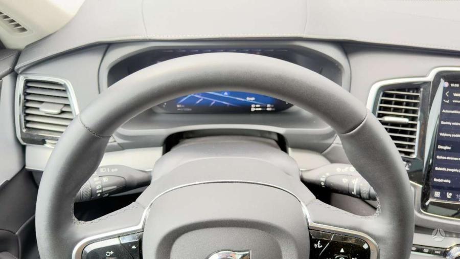 Melns Volvo XC90 2024 Šauļi, ar dzinēja tilpumu 1.97 L un nobraukumu 29 tūkst. km par 38950 €, foto 14 vietnē AUTOMOTO.COM.LV