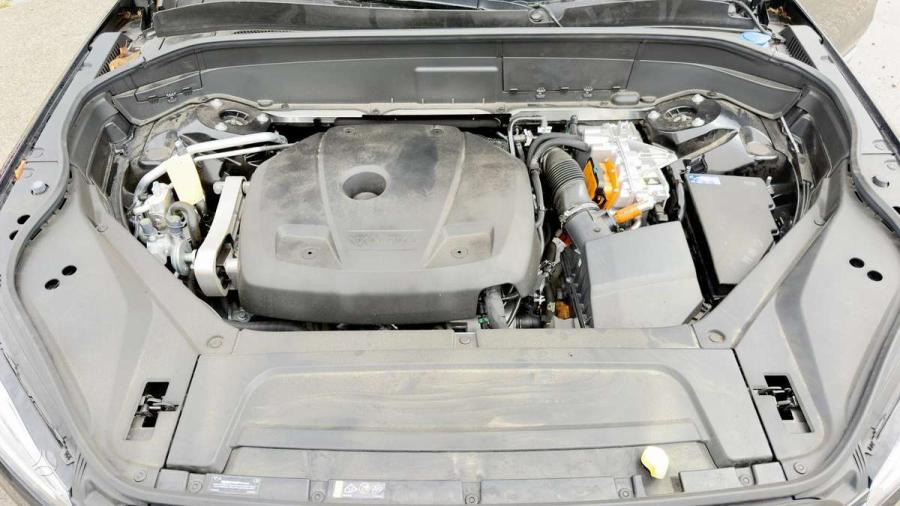 Melns Volvo XC90 2024 Šauļi, ar dzinēja tilpumu 1.97 L un nobraukumu 29 tūkst. km par 38950 €, foto 30 vietnē AUTOMOTO.COM.LV