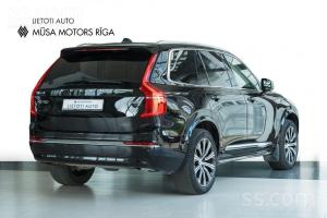 Melns Volvo XC90 2024 Rīga, ar dzinēja tilpumu 2.00 L un nobraukumu 58 tūkst. km par 49900 €, foto 3 vietnē AUTOMOTO.COM.LV