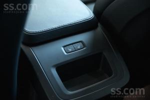 Melns Volvo XC90 2024 Rīga, ar dzinēja tilpumu 2.00 L un nobraukumu 58 tūkst. km par 49900 €, foto 18 vietnē AUTOMOTO.COM.LV