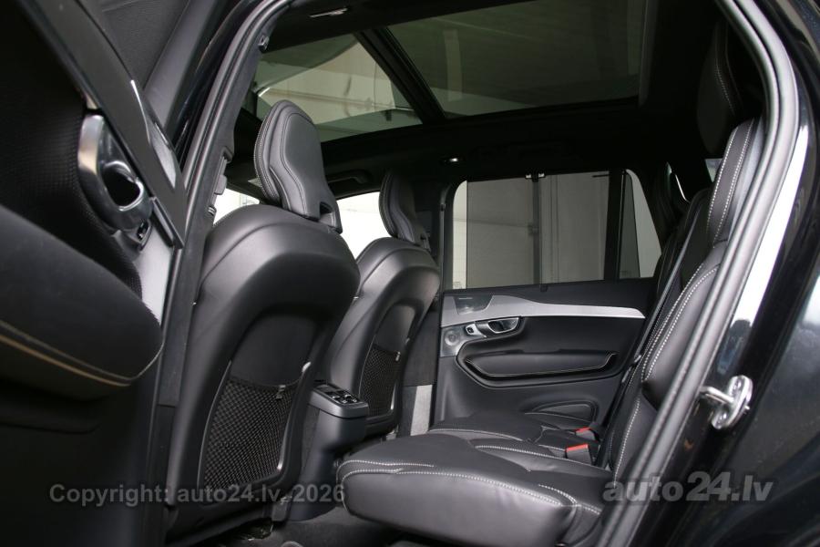 Melns Volvo XC90 2024 Pērnava, ar dzinēja tilpumu 2.00 L un nobraukumu 39 tūkst. km par 62890 €, foto 13 vietnē AUTOMOTO.COM.LV