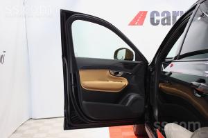Black Volvo XC90 2024 in Riga, with an engine capacity of 2.00 L and mileage of 34 thousand km for 52000 €, photo 8 on AUTOMOTO.COM.LV
