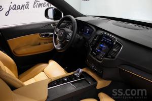 Black Volvo XC90 2024 in Riga, with an engine capacity of 2.00 L and mileage of 34 thousand km for 52000 €, photo 21 on AUTOMOTO.COM.LV