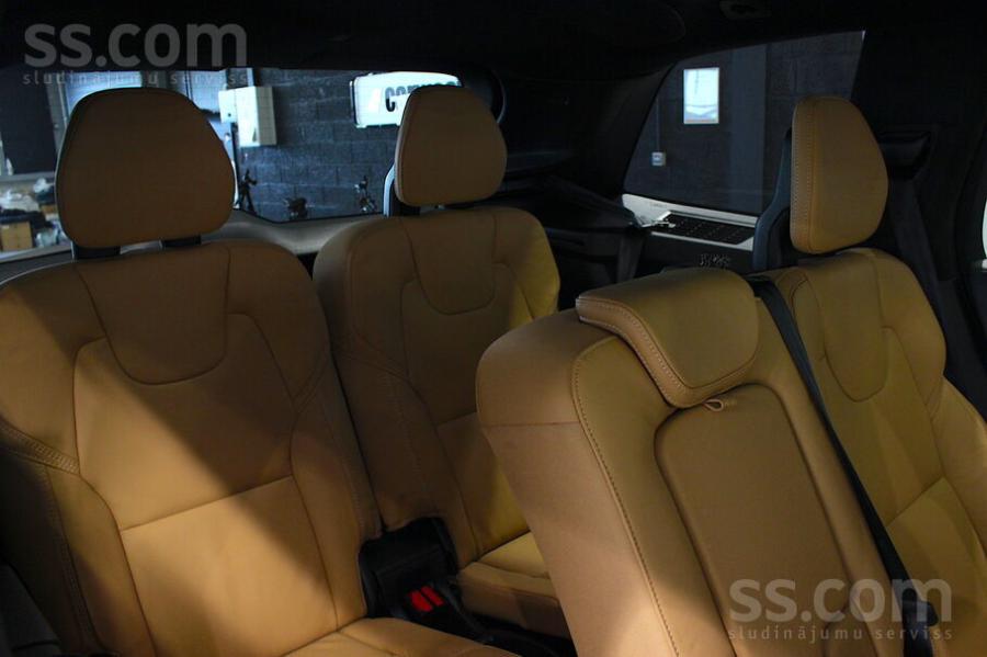 Black Volvo XC90 2024 in Riga, with an engine capacity of 2.00 L and mileage of 34 thousand km for 52000 €, photo 25 on AUTOMOTO.COM.LV